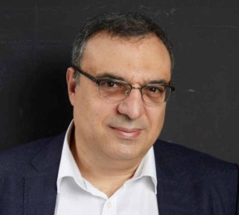 Voir aussi le verre à moitié plein, c’est une forme de lucidité utile ...